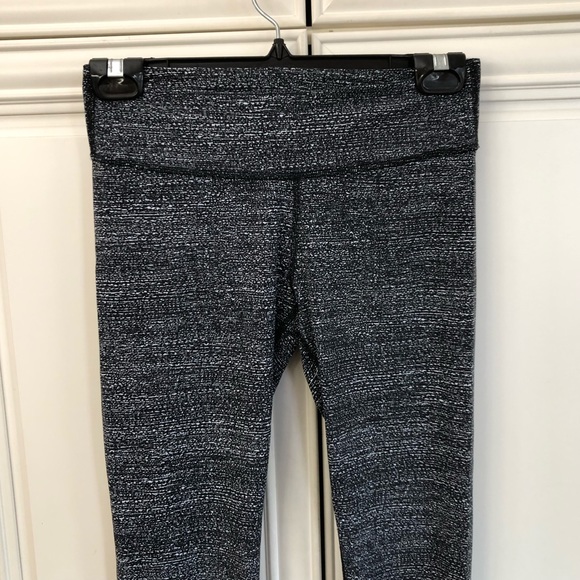 Ivivva | Bottoms | Euc Ivivva By Lululemon Girls Reversible Leggings ...